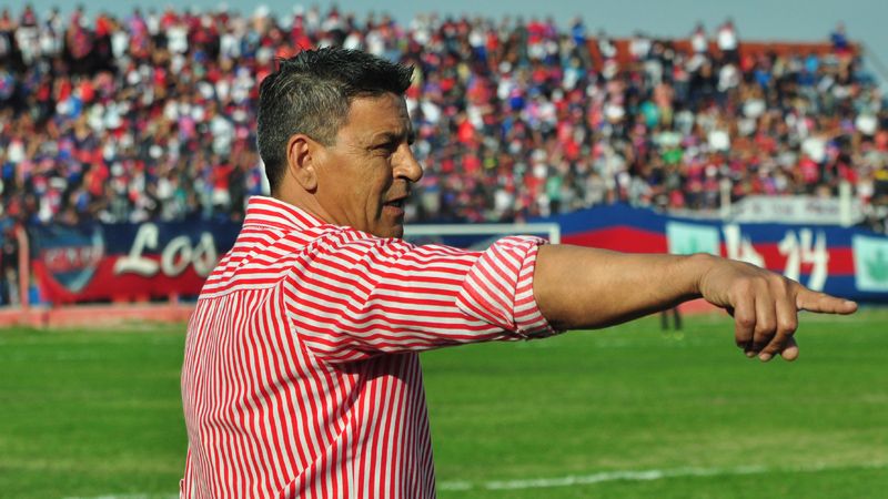 Pedro Monzón seguirá siendo el entrenador de Güemes - Diario Panorama