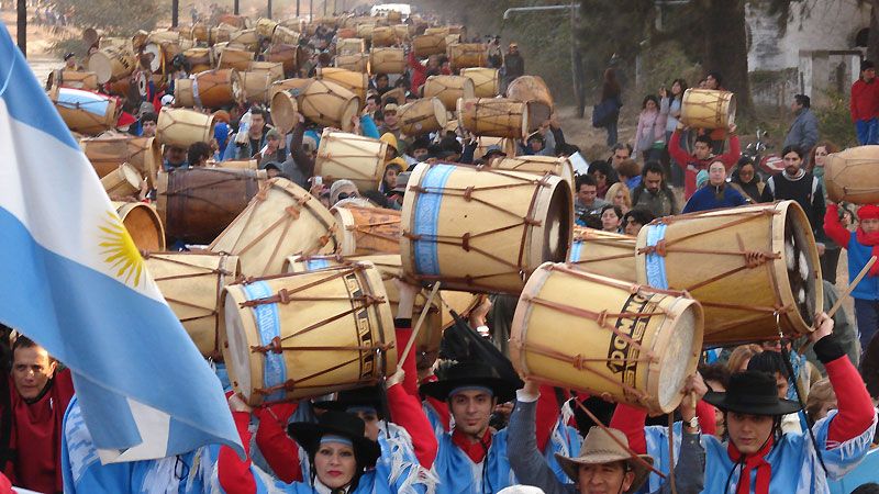 Revelan la fecha de una nueva Marcha de los Bombos y comienza la cuenta ...