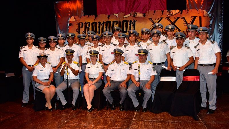 Emotivo acto de egreso de cadetes del Liceo Policial “Cnel. Juan ...