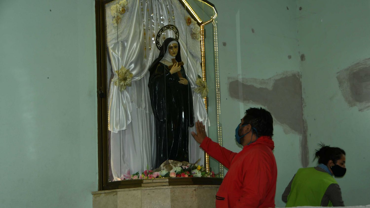 Que Santa Rita nos proteja y nos acompañe en este tiempo tan especial ...