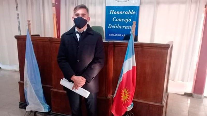 Asumió como nuevo concejal el profesor Emmanuel Cejas - Diario Panorama