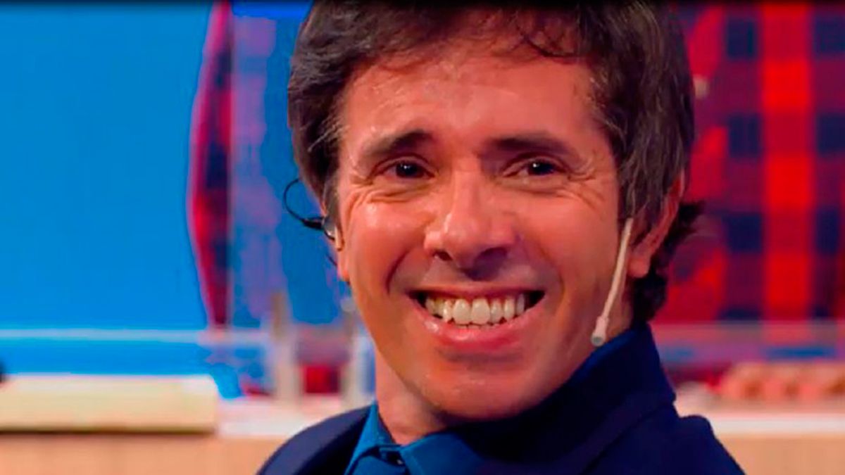 El divertido blooper de Robertito Funes Ugarte en la TV Pública ...