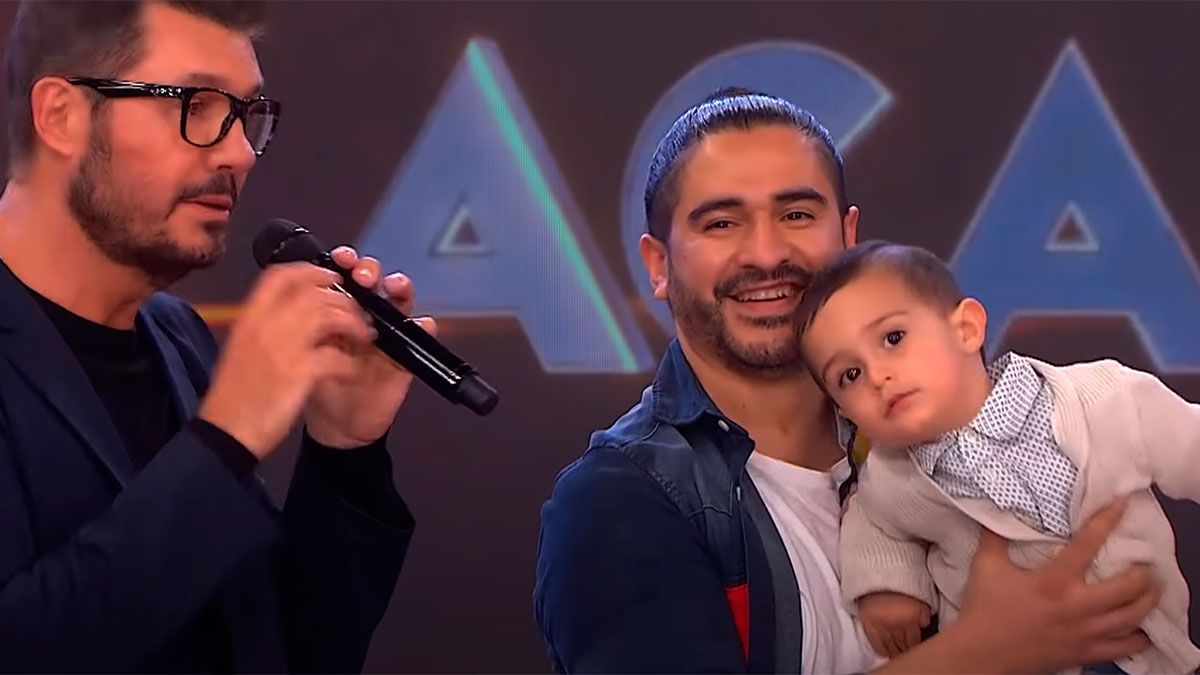 Ariel Puchetta debutó en La Academia acompañado de su hijo y enamoró a ...