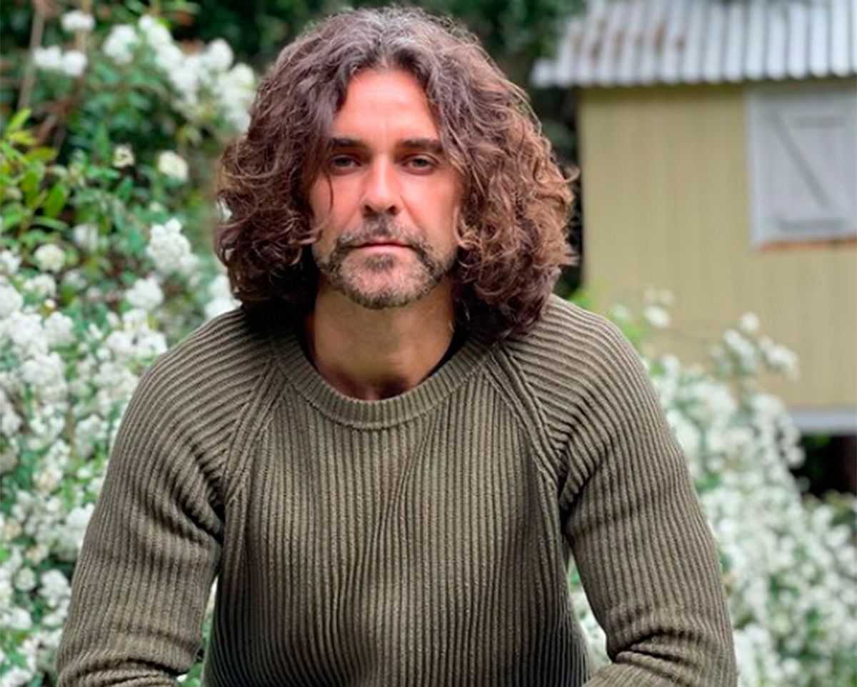 Mariano Martínez compartió fotos completamente desnudo y revolucionó ...