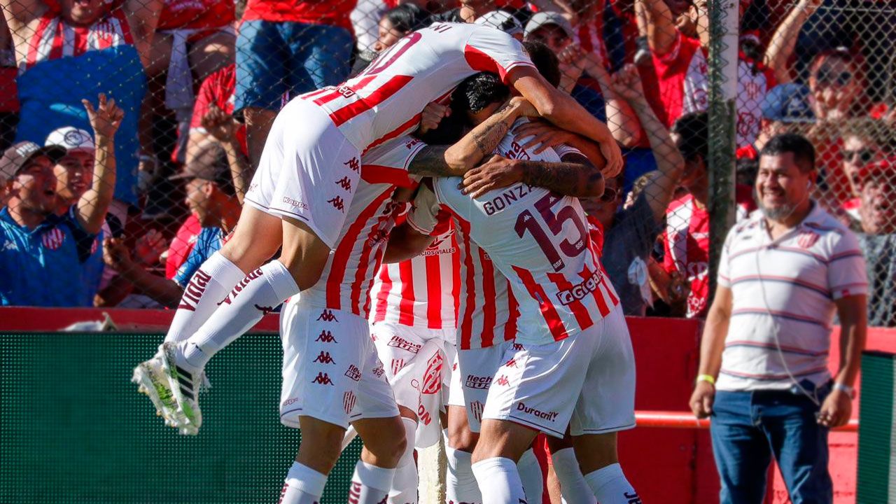 Unión venció a Banfield en Santa Fe y sigue en lo más alto - Diario ...