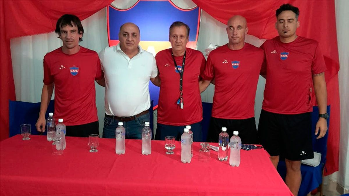 Walter Perazzo fue presentado como flamante entrenador de Güemes: “Me ...