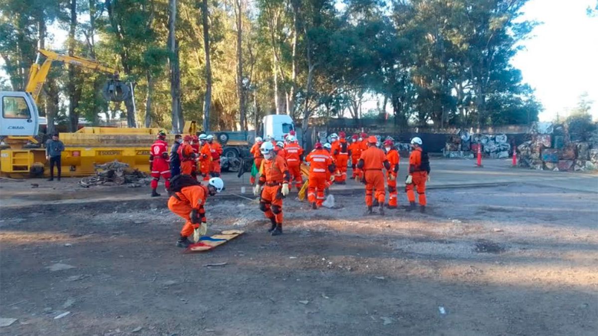 El grupo internacional Brigada de rescate Topos vino desde México a capacitar a la Policía de la ...