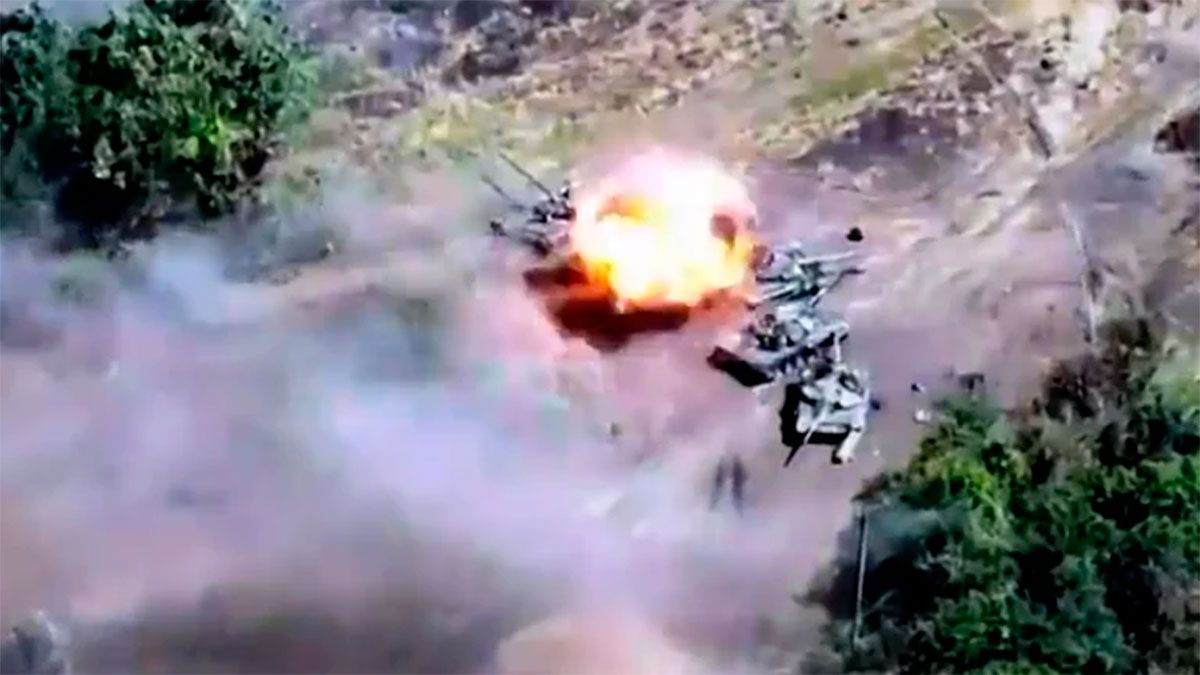 Certero ataque del ejército de Ucrania destruyó nueve tanques de guerra ...
