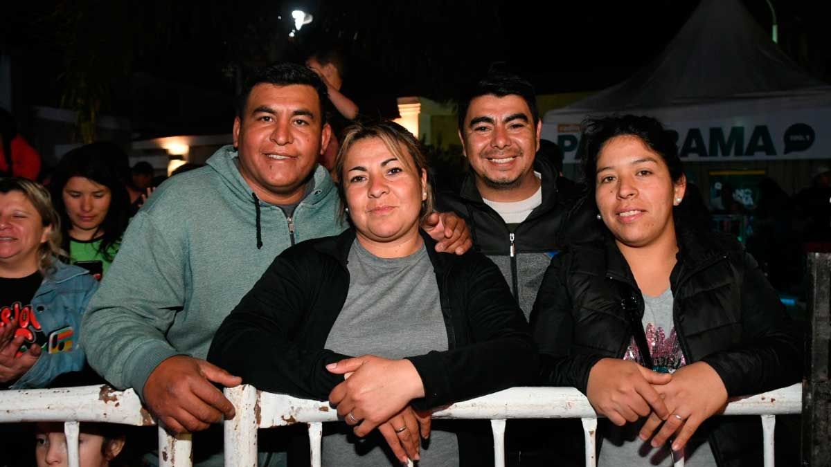 Con gran éxito finalizó la segunda noche de festejos por el aniversario ...