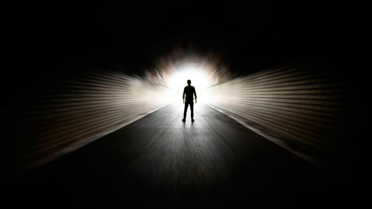 Según un estudio, después de morir las personas aún podrían estar ...