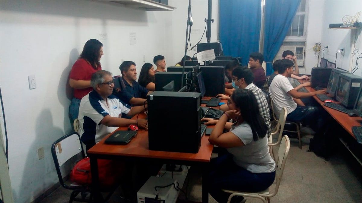 El ISET Nº 2 invita a participar del primer acto de colación tras dos ...