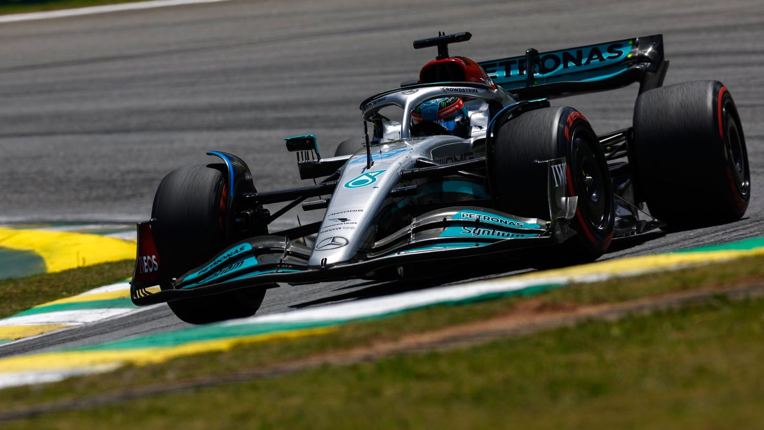 George Russell se quedó con la victoria en el Gran Premio de Brasil de ...