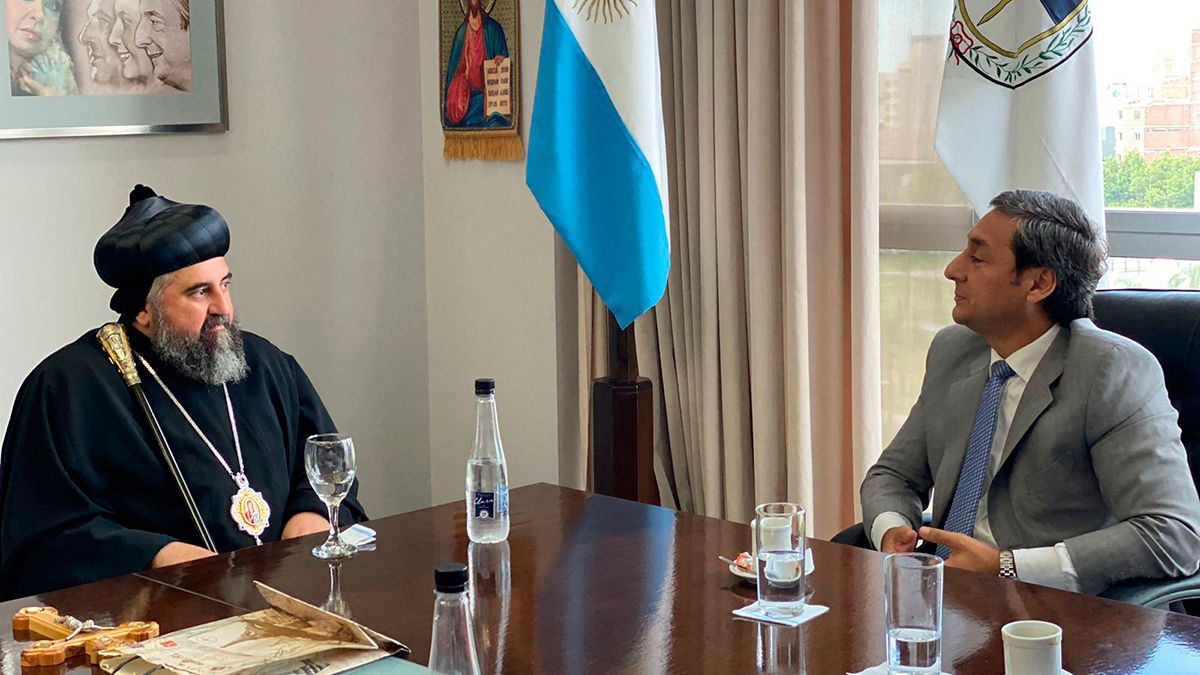 El vicegobernador recibió la visita del Arzobispo Crisóstomo Juan ...