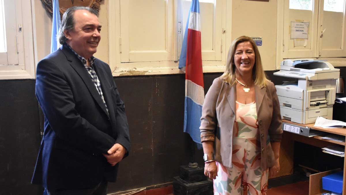 Niccolai puso en funciones a nueva funcionaria en el Ministerio de ...