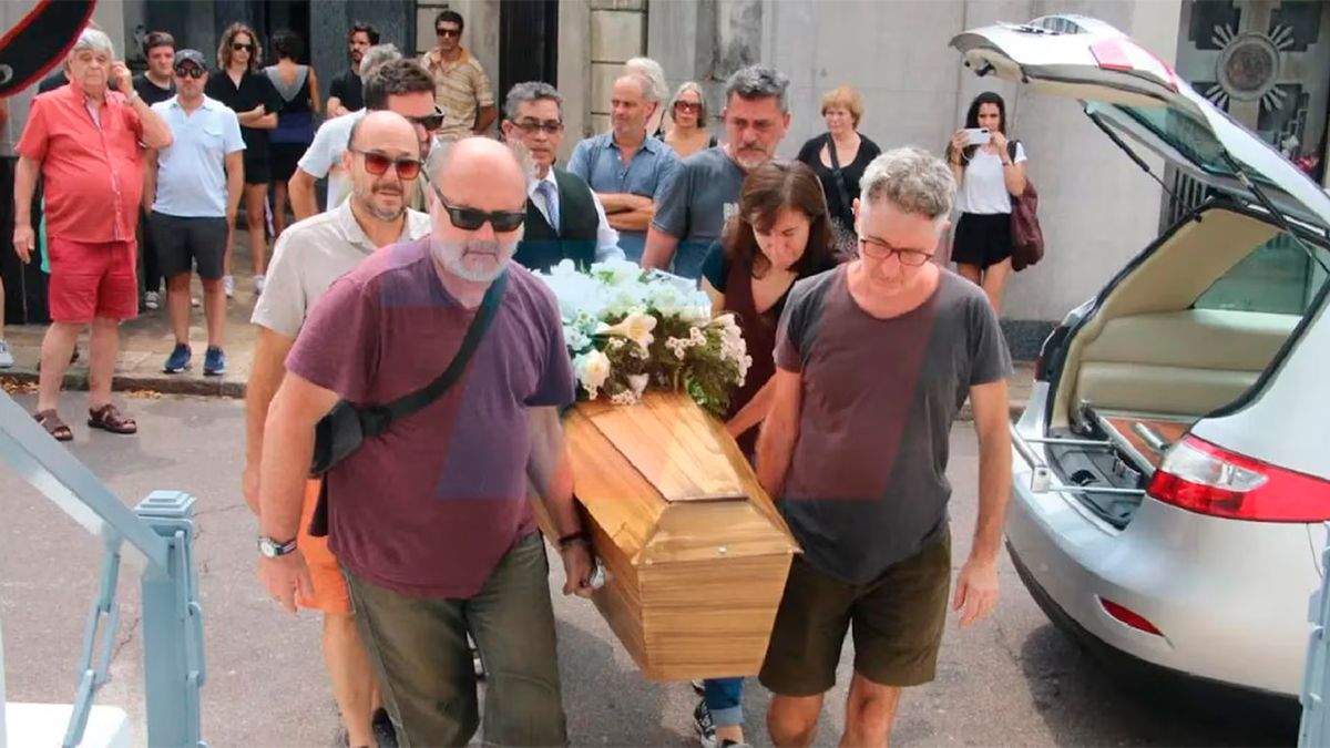 Dolor y tristeza en el último adiós a la actriz María Onetto - Diario ...