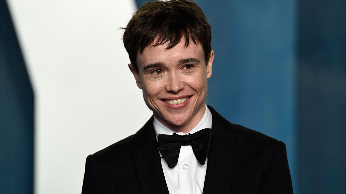 Elliot Page posó sin remera y compartió la felicidad que siente con su ...