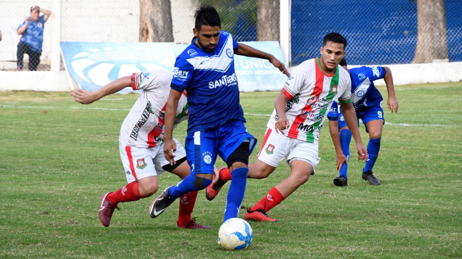 Vélez de San Ramón superó a Villa Unión y se afianza como líder de la ...