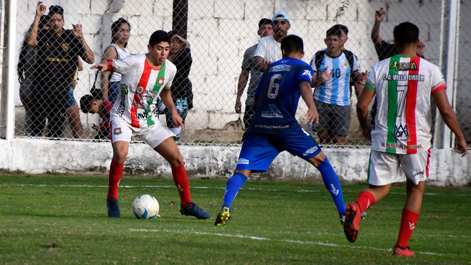 Vélez de San Ramón superó a Villa Unión y se afianza como líder de la ...