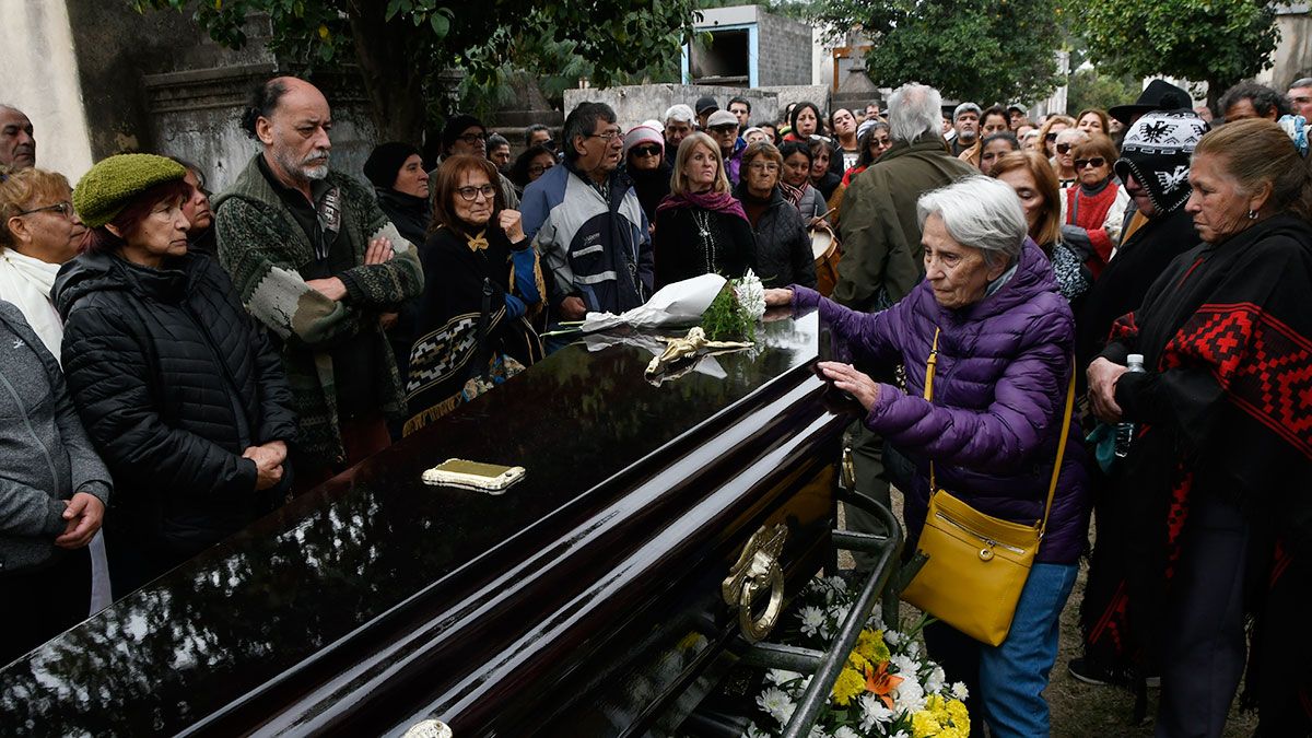 Tan solo muriendo yo te he de olvidar, el último adiós a Adela Saavedra ...