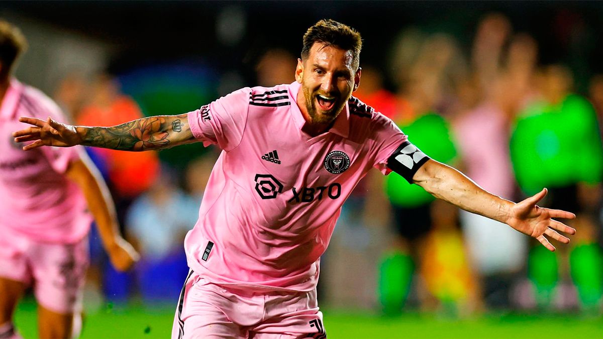 Messi tuvo un debut soñado y le dio el triunfo al Inter Miami con un golazo de tiro libre ...