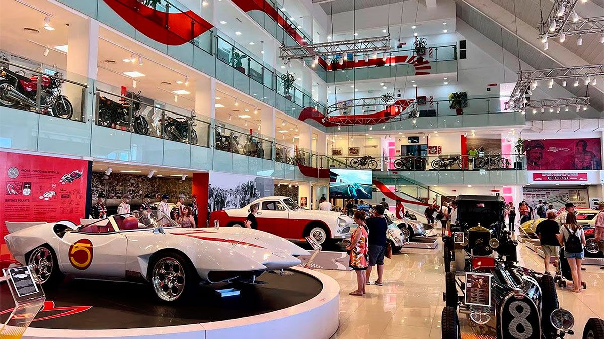 El Museo del Automóvil celebra su 12º aniversario - Diario Panorama