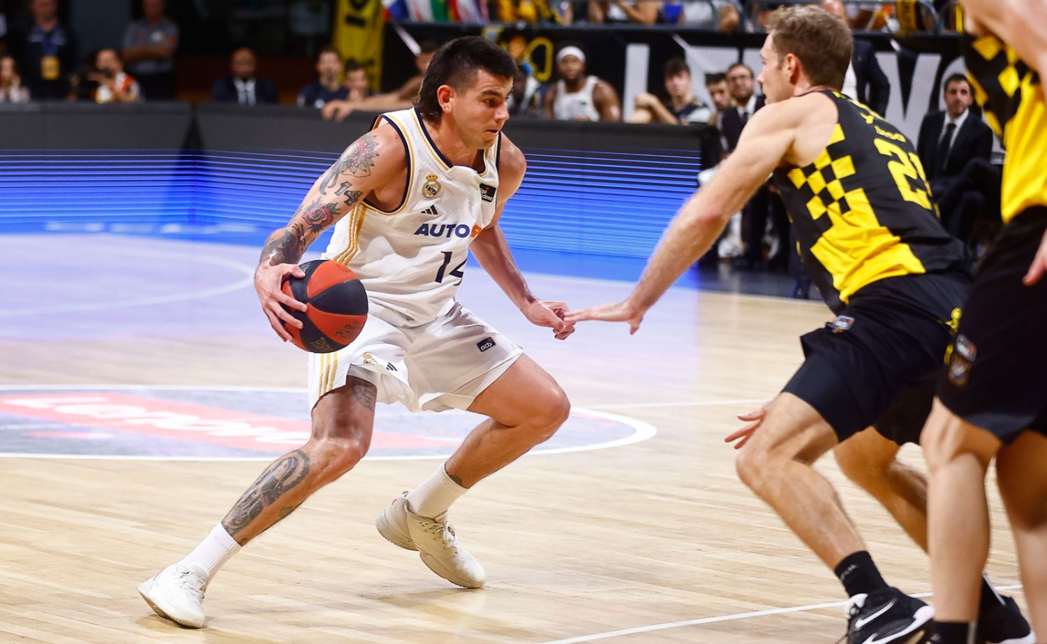 Real Madrid volvió a ganar de la mano del santiagueño Gabriel Deck - Diario Panorama