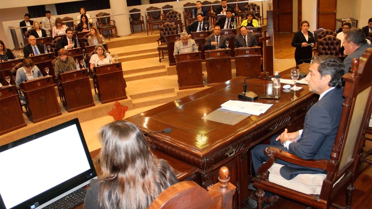 Realizaron en la Legislatura un homenaje en conmemoración a los 40 años ...