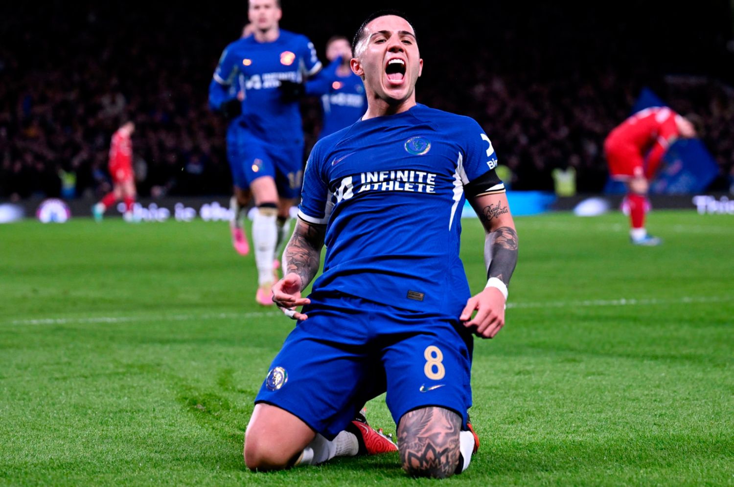 Enzo Fernández marcó en la aplastante victoria de Chelsea para meterse ...