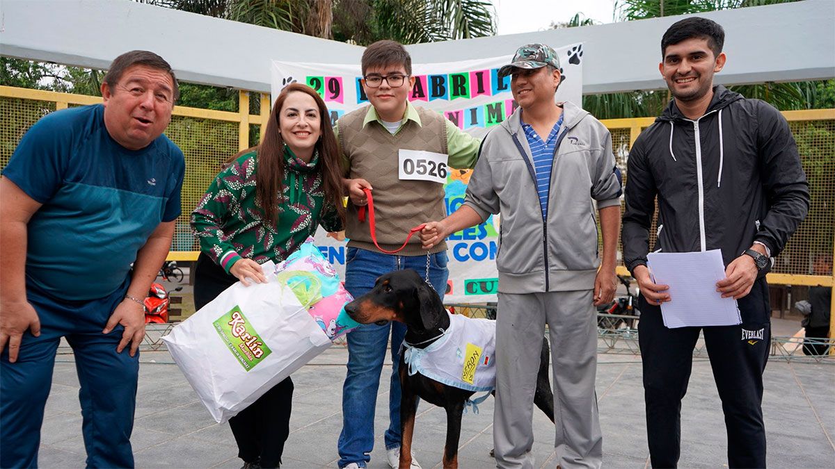 Se desarrolló con éxito la “Marcha Aeróbica y Desfile de Mascotas” en ...