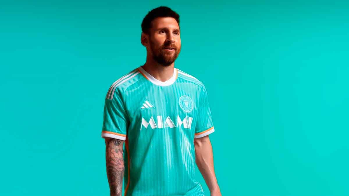 Messi no descansa y presentó la nueva camiseta “retro” del Inter Miami - Diario Panorama