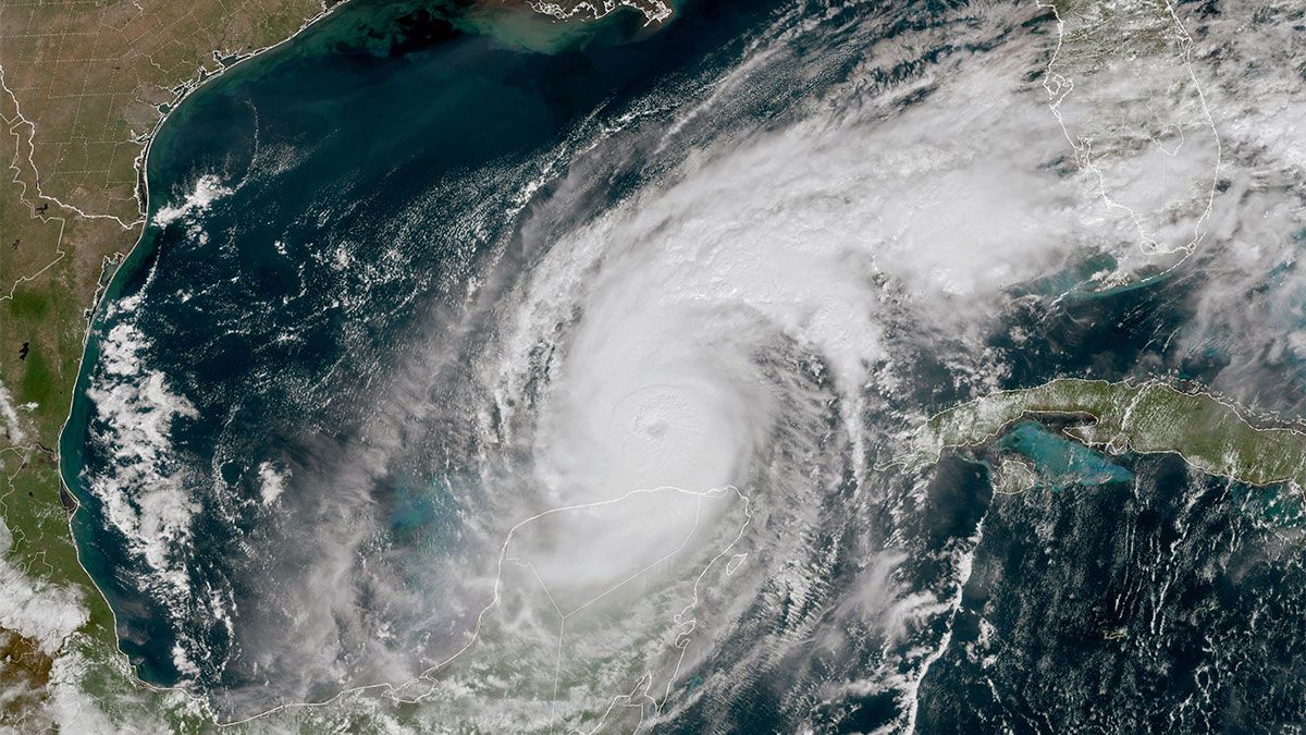 Florida en alerta máxima: el huracán Milton avanza con amenazas de lluvias intensas, tornados y ...