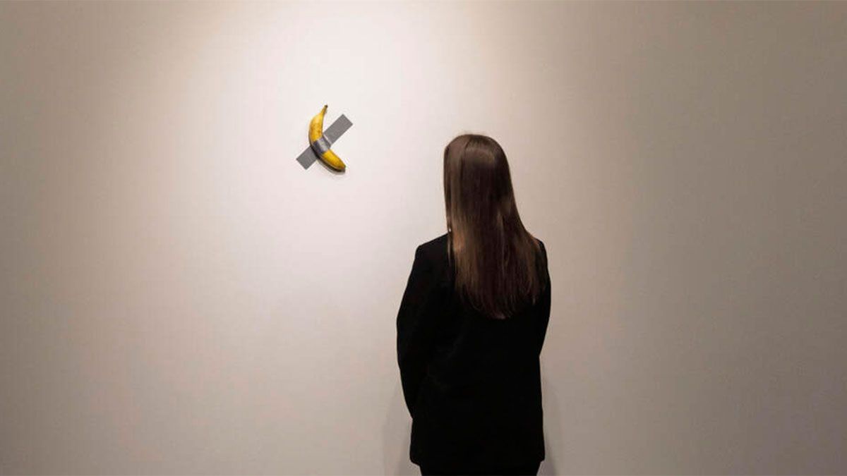 ¿Arte o inversión?: la banana pegada a la pared superó una exorbitante ...