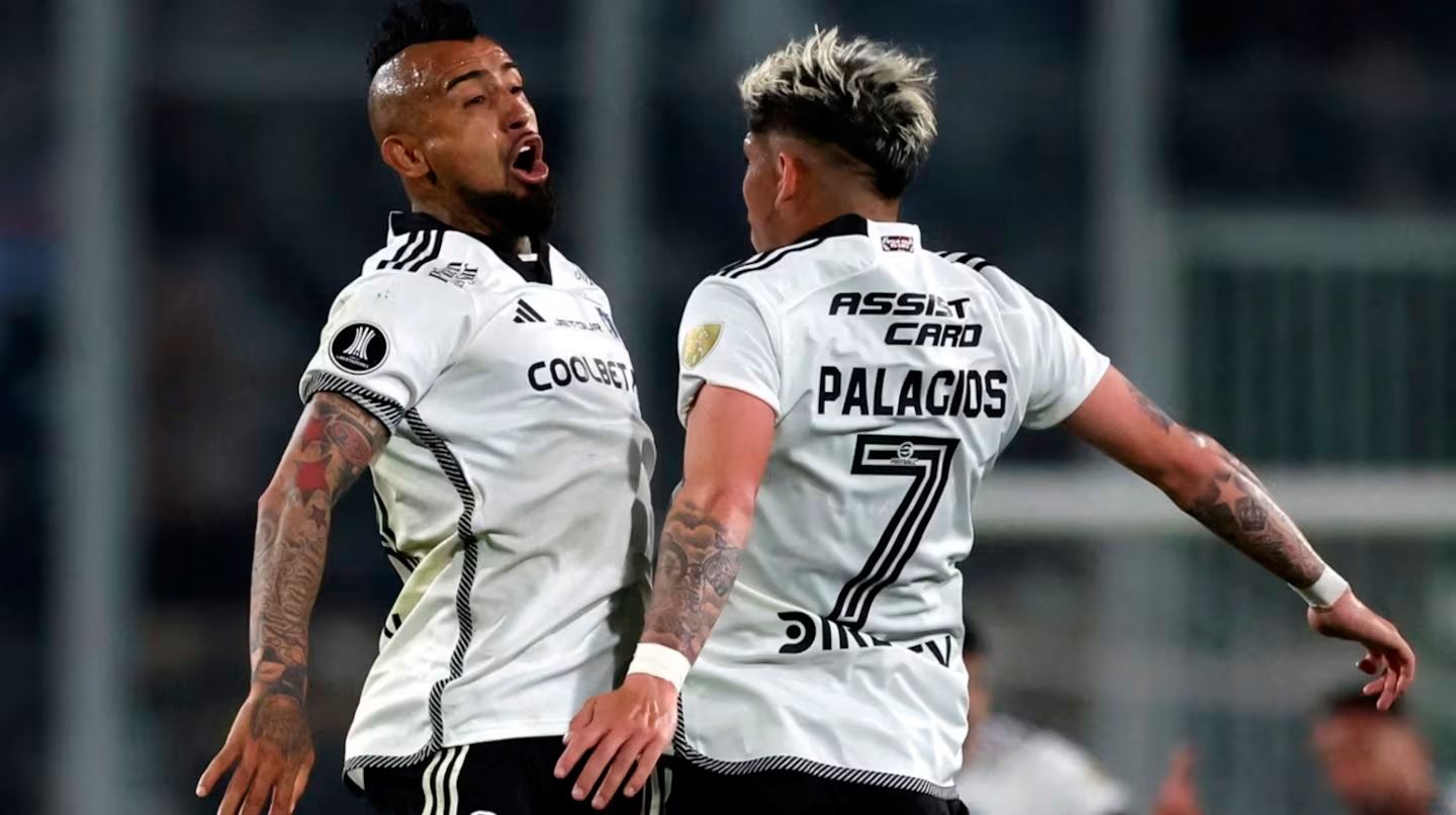 “Le van a exigir como a un crack”, advirtió Arturo Vidal sobre Carlos ...