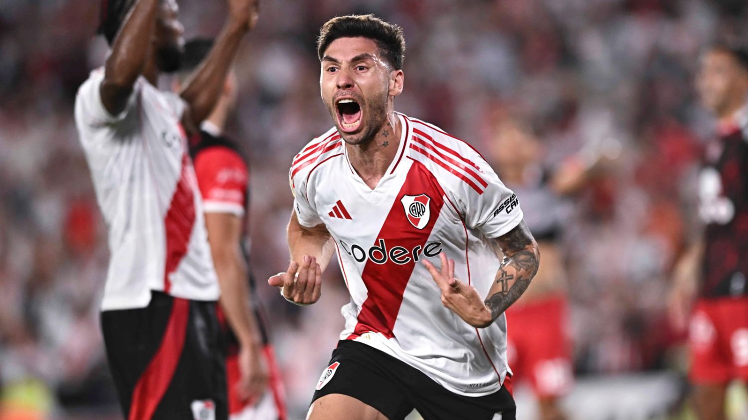 Con un gol sobre la hora de Gonzalo Montiel, River sumó su primera victoria en el torneo ...